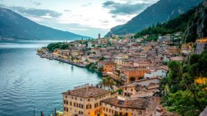 Italien Rundreise: Die 11 besten Routen mit dem Auto (1, 2 & 3 Wochen)