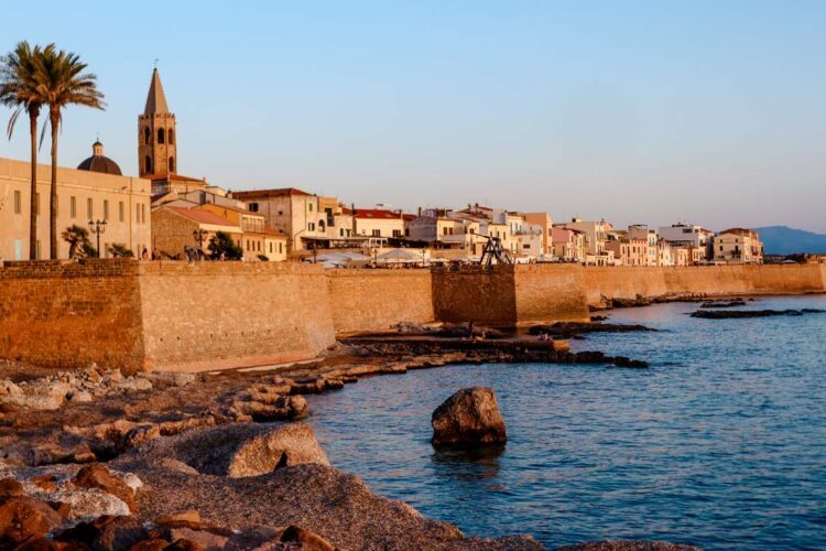 Palau (Sardinien) - TOP 8 Orte & Tipps deine Reise!