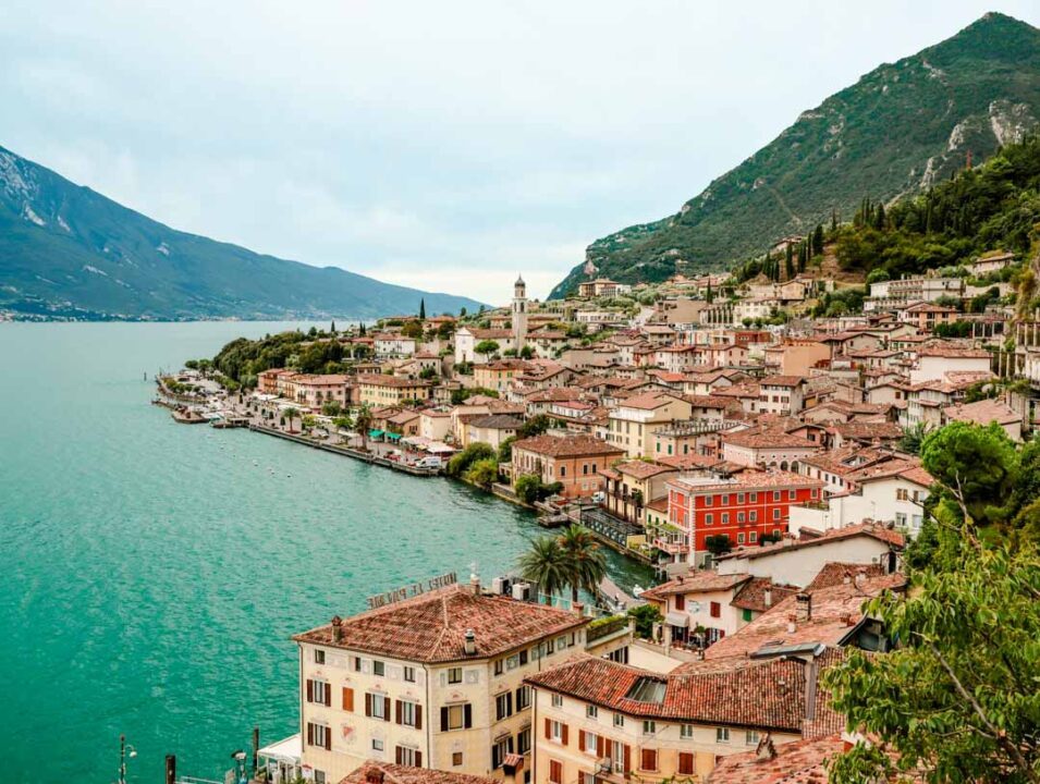 Elegantes Gardasee Schonste Stadte Ebenbild